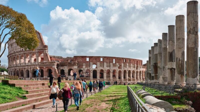 Gladiators & Saints: Colosseum Arena and St. Peter's Prison - The Experience: Pros and Cons