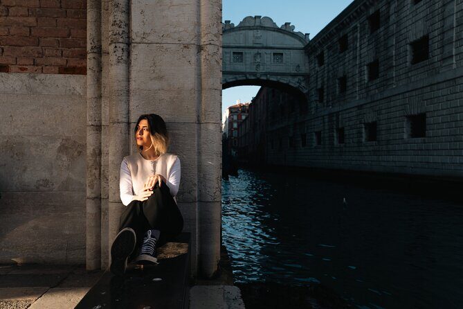 Glam photoshoot in hidden Venice! (up to 4) - Who Will Love This Experience?
