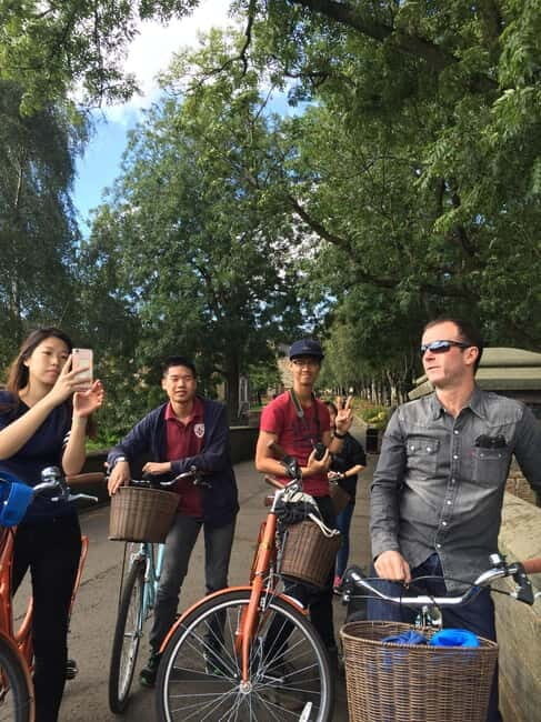 Glasgow: City, Green spaces and Clyde Bridges Bike Tour - FAQ