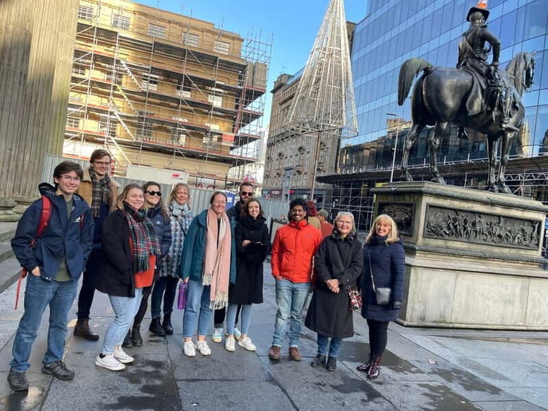 Glasgow: Historical Walking Tour: Guided by a local actor - Key Points