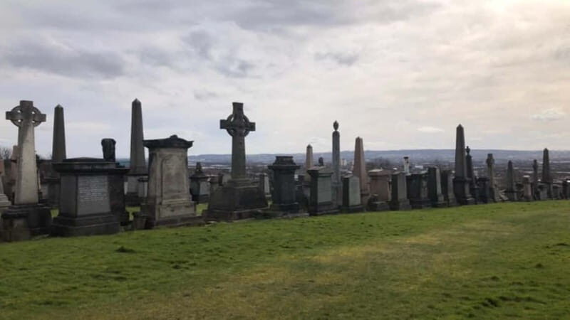 Glasgow Necropolis: Private Tour with Local Guide - Key Points