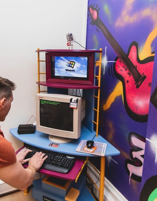 Glasgow: Stuck in the 90s... A Nostalgic Musical Escape Room - FAQs
