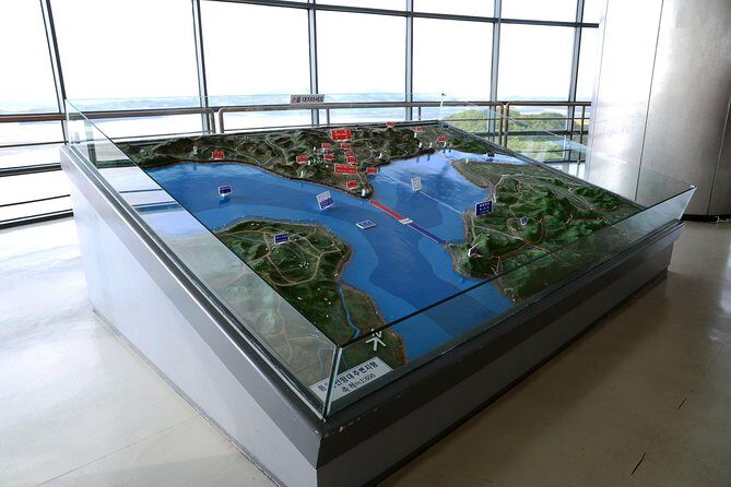 Glimpse into North Korea in 4 hours' layover tour - Logistics, Cost, and Practicalities