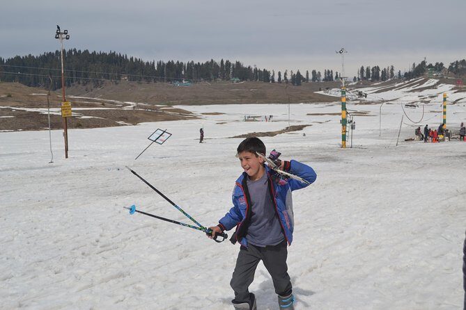 Glimpse of Kashmir - The Mughal Gardens: A Touch of Royal Elegance
