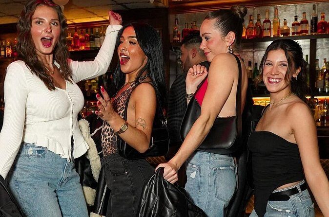Glitz Glamor and Gangsters Hell's Kitchen Bar Tour NYC - Who Will Love This Tour?
