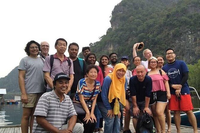 Glow-in-the-Dark Mangrove Adventure Night Safari Plus Dinner - Practical Tips for Travelers