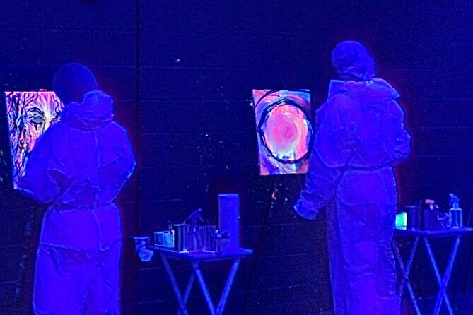 Glow In The Dark Painting With Friends - Key Points