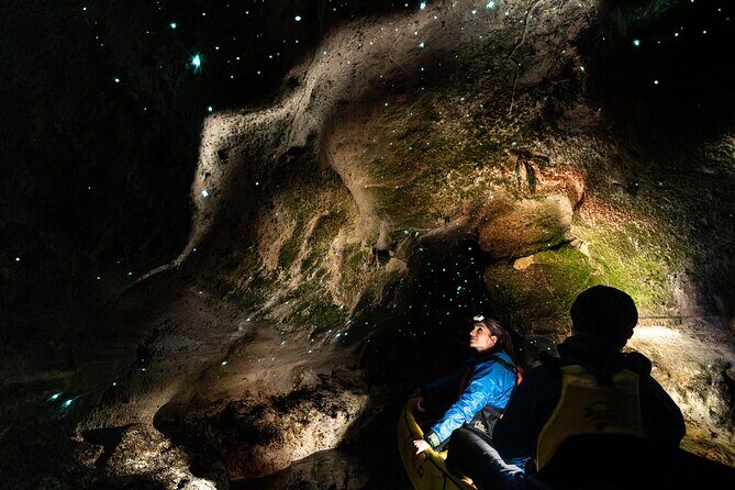 Glow Worm Kayak Tour - Tour Duration and Group Size