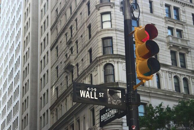 Go Up the Empire State Building and 3 Hour Manhattan Walking Tour - What Our Research Says