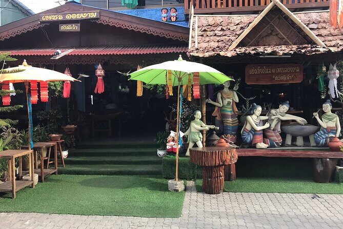 Go where the locals go, Eat what the locals eat! Food Tour with Local Foodies - Food Quality and Authenticity