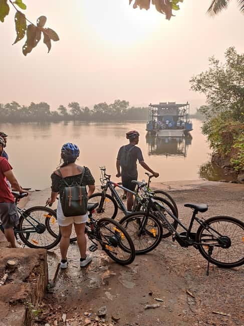 Goa: Chorao Island E-Bike guided Tour veg breakfast included - Key Points