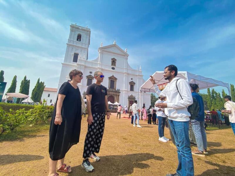 Goa : Private Guided Full-Day Sightseeing Tour with Lunch - Savoring an Authentic Goan Lunch