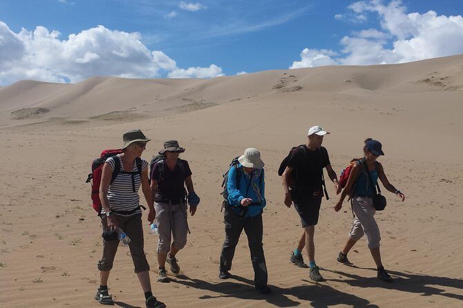 Gobi Desert and Eight lakes trekking and driving combined tour - Exploring Mongolia’s Gobi Desert and Eight Lakes: A Journey of Contrasts and Cultures