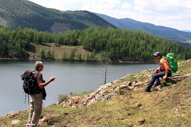 Gobi Desert and Eight lakes trekking and driving combined tour - Key Points