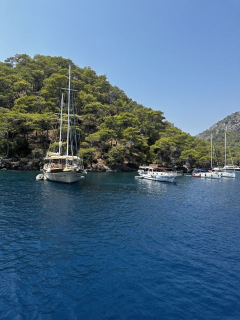 Gocek: Yacht Trip and 12 Island Full-Day Tour with Lunch - Who Should Book This Tour?