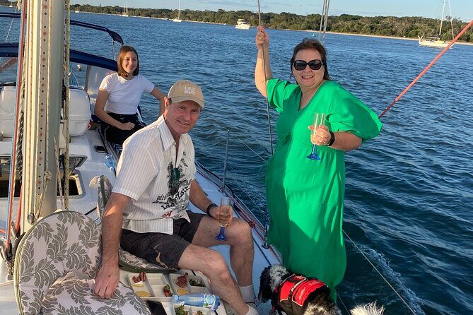 Gold Coast 2 hour Sunset Sailing Cruise with Drinks&Tasting Plate - Who Will Love This Cruise?