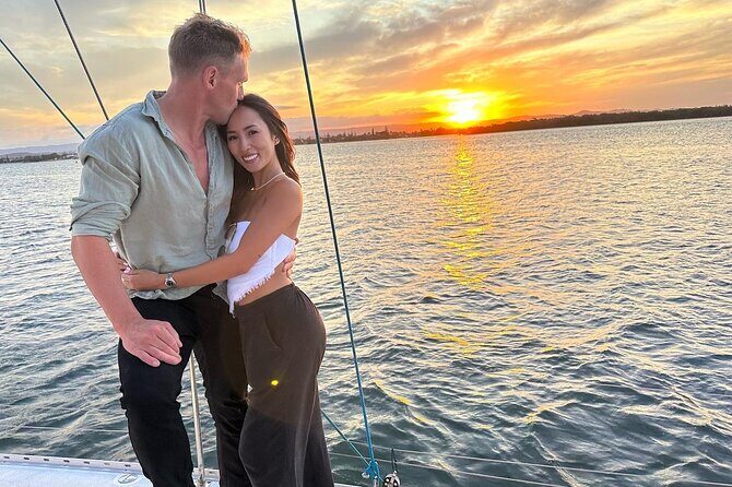 Gold Coast 2 Hr Sunset Private Sailing Charter with Drinks & Food - A Detailed Look at the Experience