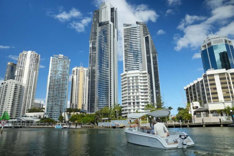 Gold Coast: Electric Picnic Boat Rental From Isle of Capri - Who Will Love This?