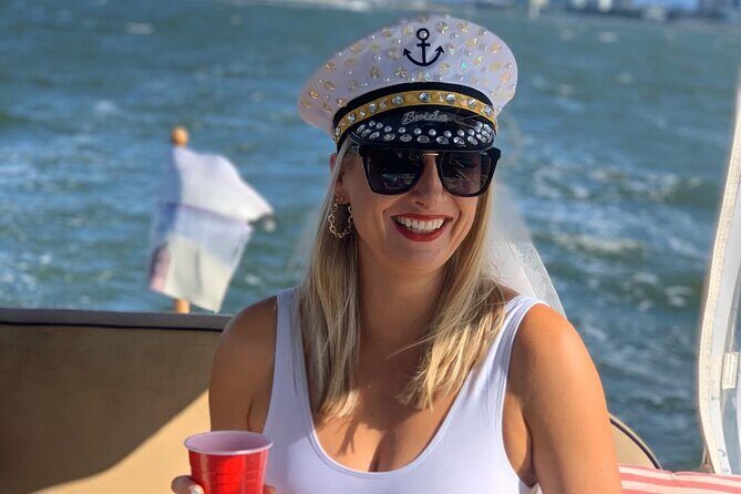 Gold Coast Private Skippered Limo on the Water Canal Cruise - An In-Depth Look at the Experience