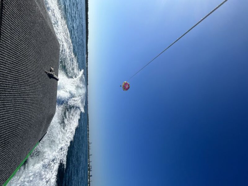 Gold Coast: Surfers Paradise Parasailing with Free Photos - Key Points