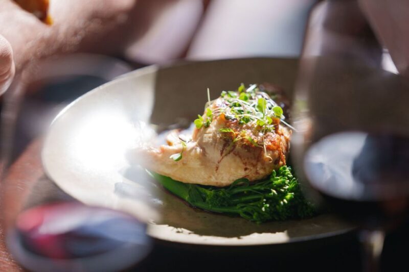 Gold Coast: Tamborine Mountain Wine Tour with 2-Course Lunch - Tamborine Mountain Distillery: Spirit of the Area