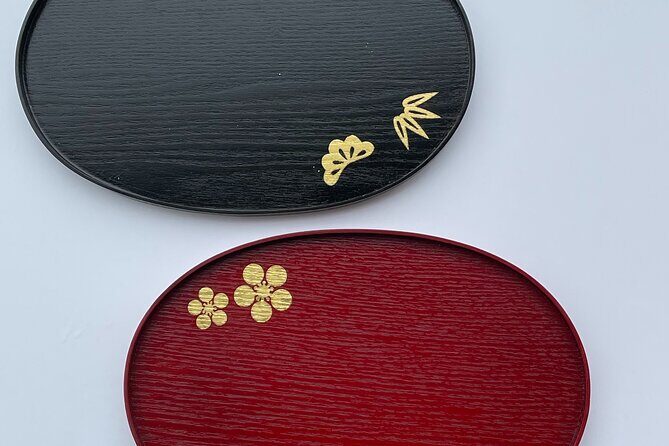 Gold Leaf Crafting in Higashi Chayagai, Kanazawa - Practical Details and Tips