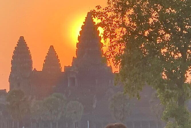 Golden Angkor Wat 2 Days Private Tour With Official Tour Guide - Introduction