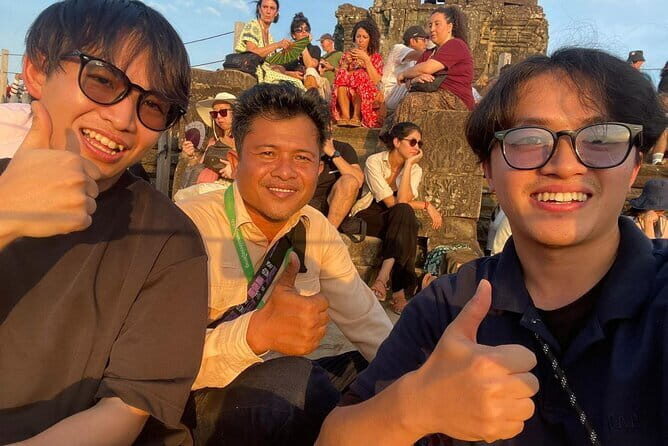 Golden Angkor Wat 2 Days Private Tour With Official Tour Guide - Key Points