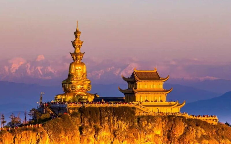 Golden Buddha & Cloud Sea: Emei Mountain Private Tour - Authentic Experience and Authenticity