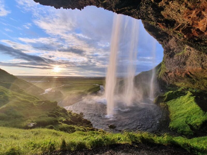 Golden Circle and South Coast. Day Tour - Overview of the Tour Experience