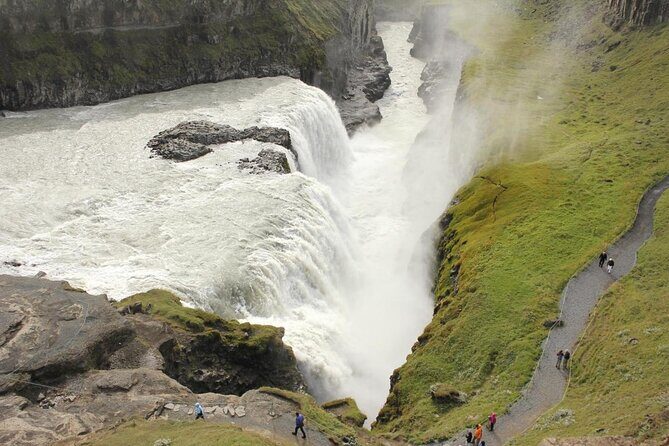 Golden Circle | Private Tour | PRO Photo Package - Discover the Icelandic Wonders on a Private Golden Circle Tour with PRO Photo Package
