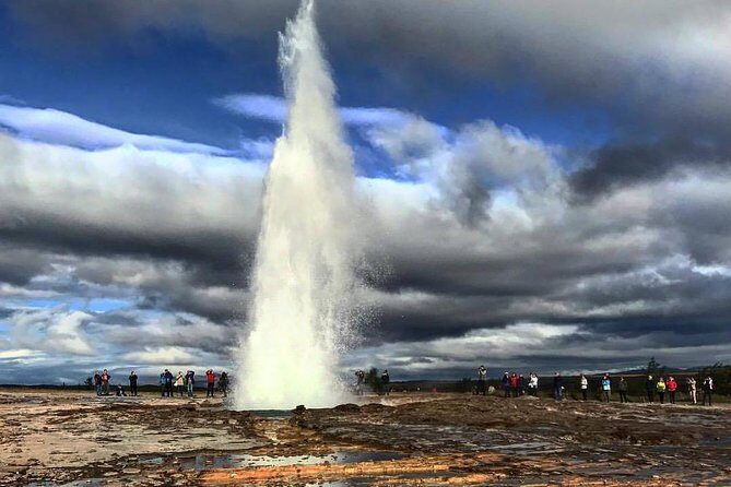 Golden Circle & Secret Lagoon & Friðheimar (lunch included) - PRIVATE TOUR - The Itinerary: A Closer Look
