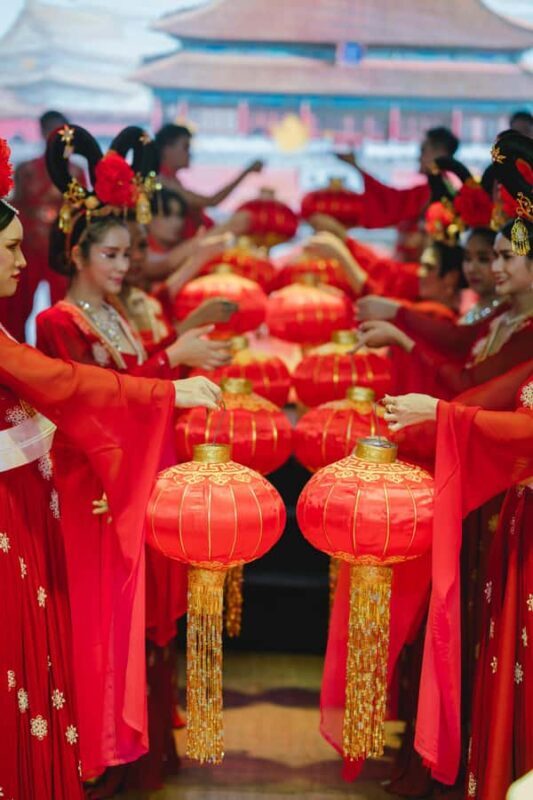 Golden Dome Show Experience: Elegant Performance in Bangkok - The Experience in Detail