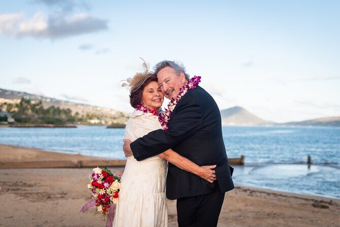 Golden Hour Wedding Honolulu Officiant, Lei for 2 and Pro Photos - FAQ
