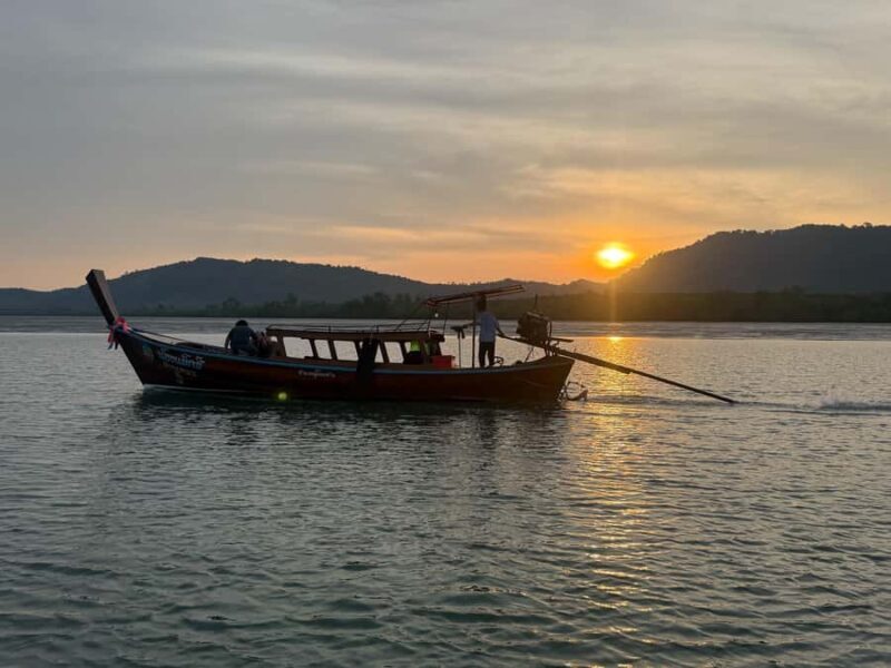 Golden Sunset Longtail Boat Experience - An In-Depth Look at the Golden Sunset Longtail Boat Experience