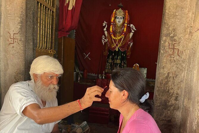 Golden triangle & The Burning city Varanasi 9 Nights - FAQs