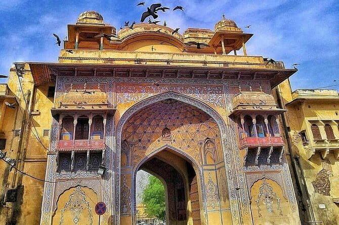 Golden Triangle Tour with Heritage Village visit. New Delhi - Agra - Jaipur - Key Points