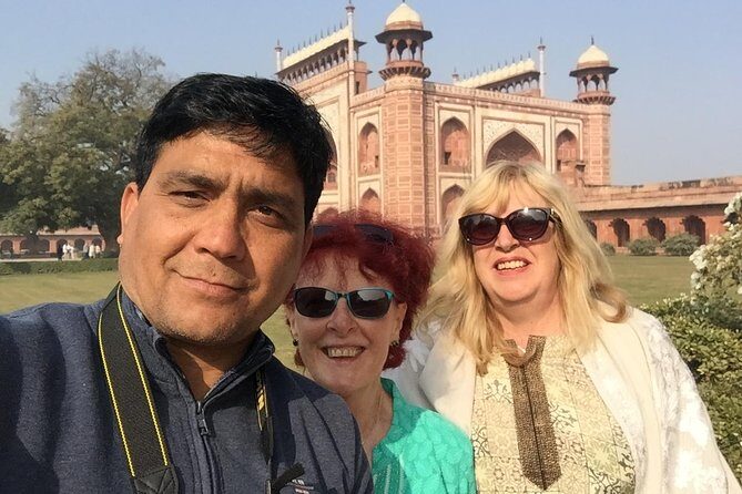 Golden Triangle Tour with Rajastahn with Desert camel Safari - Key Points
