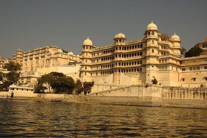 Golden Triangle Tour With Udaipur - Day 2 – Delhi’s Historic Heart and Modern Lanes