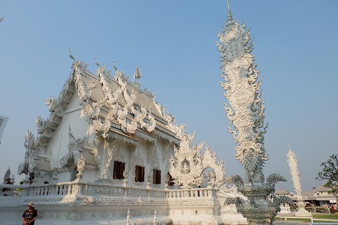 Golden Triangle, White, Black, Blue Temple Full Day Tour From Chiang Mai - FAQs
