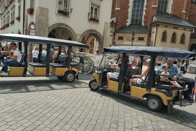 Golf Cart Group Tour via Old Town, Jewish Kazimierz and Ghetto - Transport and Group Dynamics