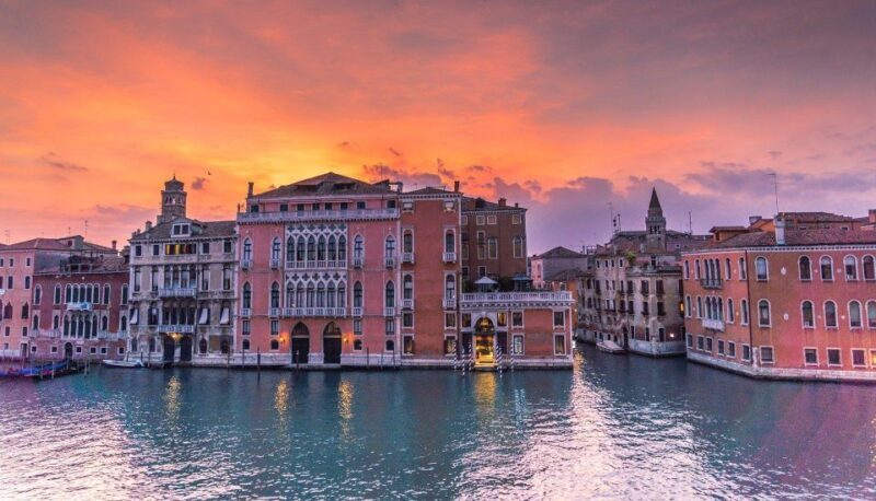 Gondola tour with Four Seasons Concert by VENICE in GONDOLA - The Concert Experience
