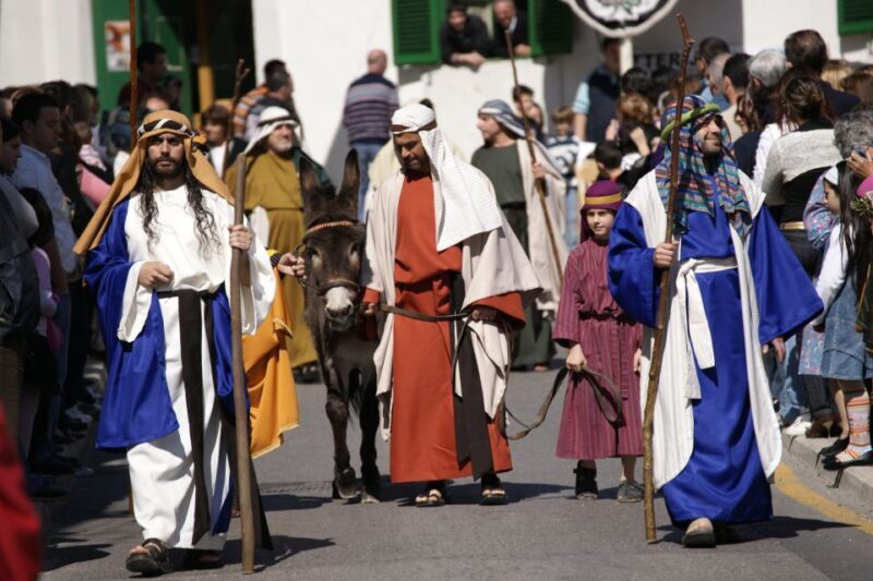 Good Friday Easter Procession with Commentary and Transport - Who Would Love This Tour?