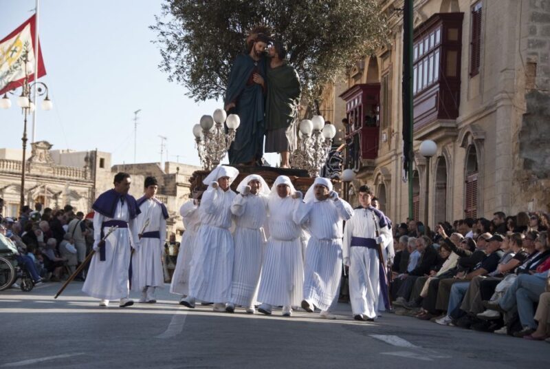 Good Friday Easter Procession with Commentary and Transport - FAQ