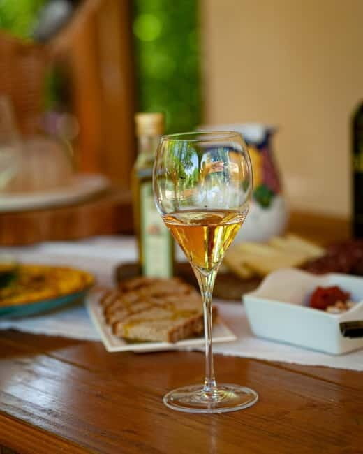Goriano Valli: Wine Tasting among the Vineyards of Vigna di More - Who Should Book This Experience?