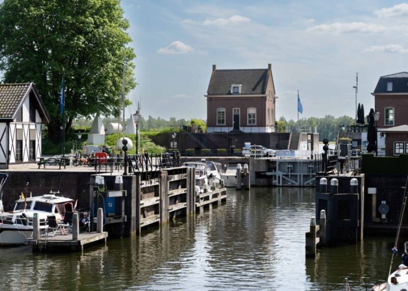 Gorinchem: Highlights Tour with local guide - Why This Tour Is a Good Deal