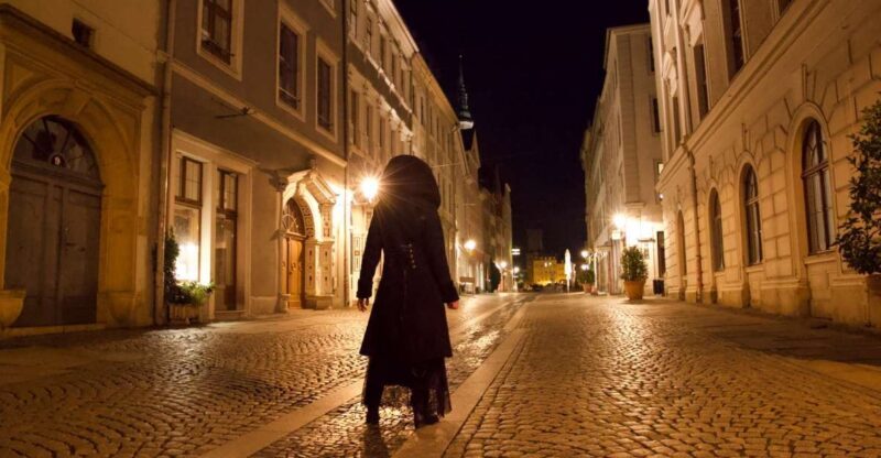 Görlitz: Ghosts and Spooky Historical Night Walking Tour - Key Points