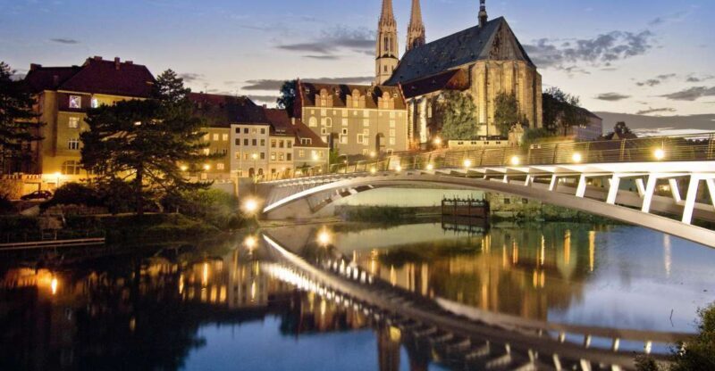 Görlitz: Old Town Guided Walking Tour - Key Points