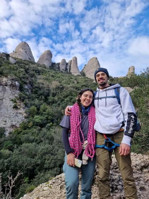 Gorros de Montserrat: climb and enjoy the magical mountain from its peaks. - Gorros de Montserrat: climb and enjoy the magical mountain from its peaks