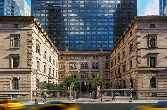 Gossip Girl Uptown Filming Locations Tour in a Vintage Car - Exploring the Itinerary: What You’ll See and Experience